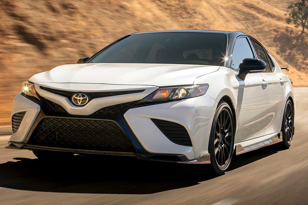 2020 Toyota Camry vs. 2020 Nissan Altima: Which Is Better? - Autotrader
