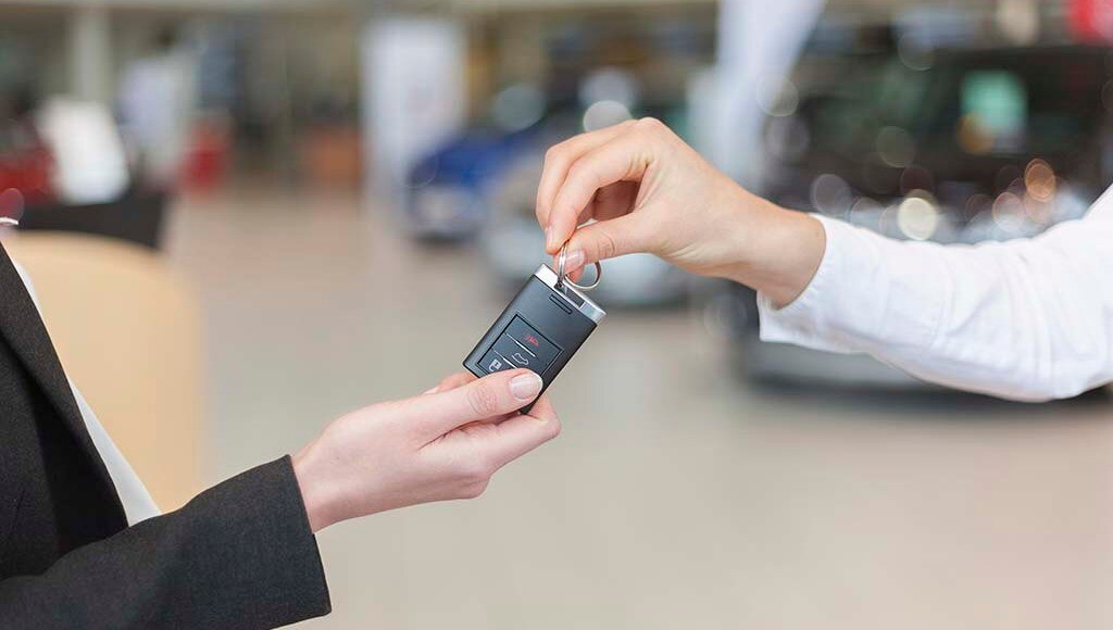 How Do You Trade In a Car You Haven't Paid Off? - Autotrader