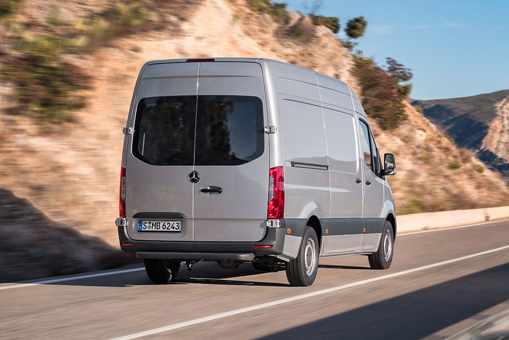 2020 Mercedes-Benz Sprinter Review - Autotrader