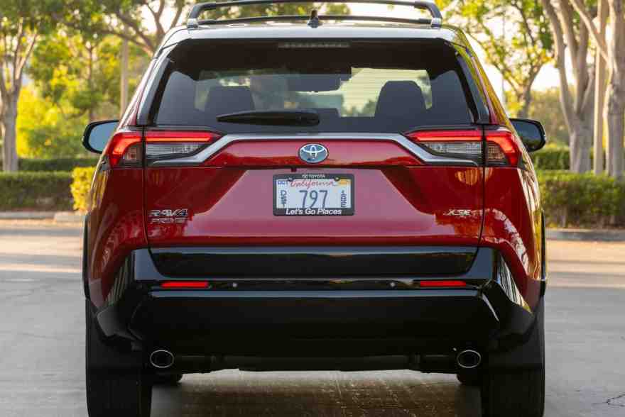 2021 Toyota RAV4 Hybrid Review - Autotrader