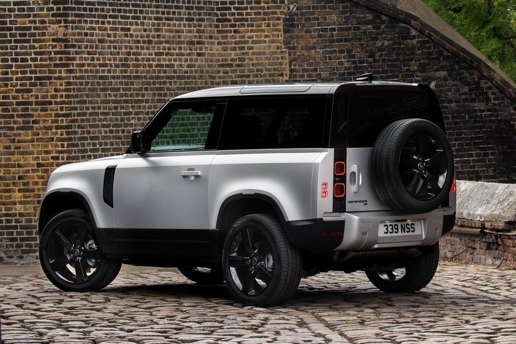 2021 Land Rover Defender Review - Autotrader
