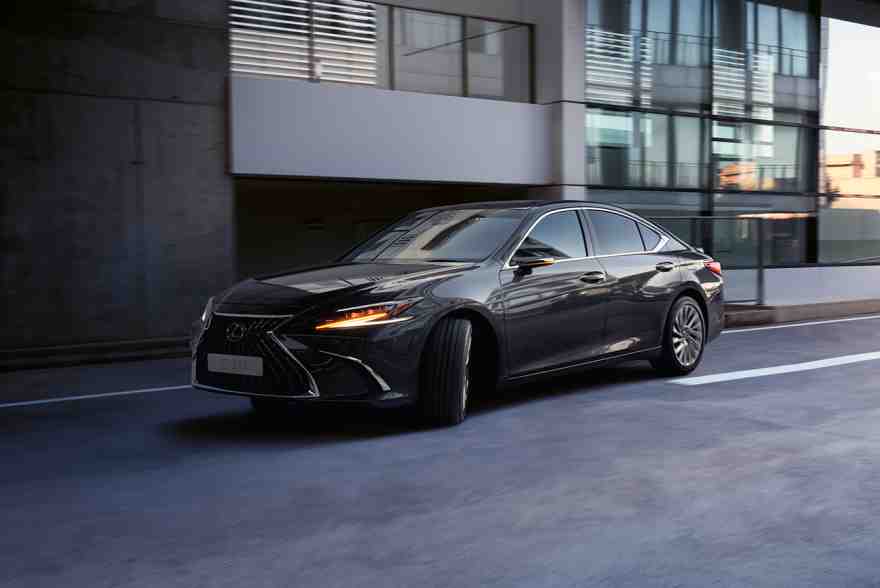 2023 Lexus ES: Choosing the Right Trim - Autotrader