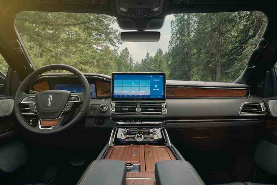 2023 Lincoln Navigator: Choosing the Right Trim - Autotrader