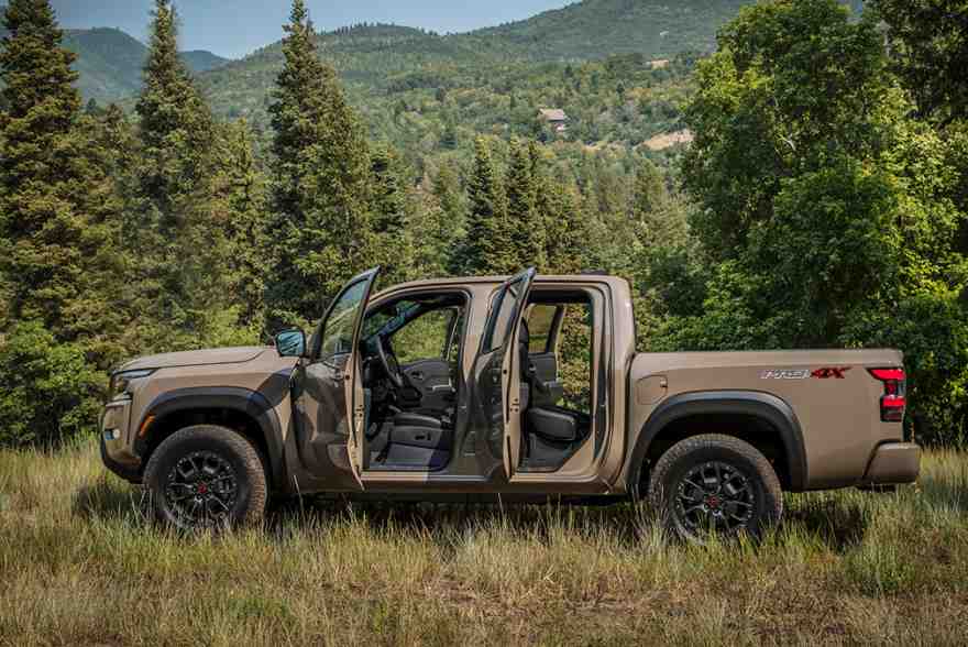 2023 Nissan Frontier: Choosing the Right Trim - Autotrader