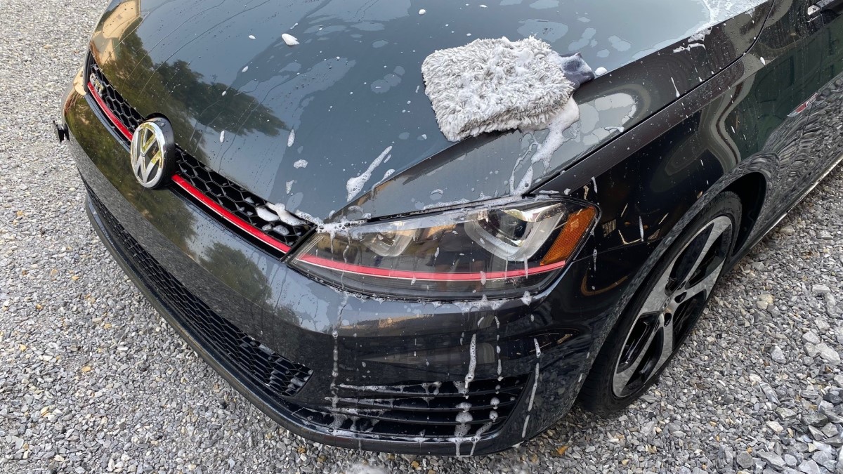 Exterior Car Detailing: 14 Steps to Clean Your Car Like a Pro - Autotrader