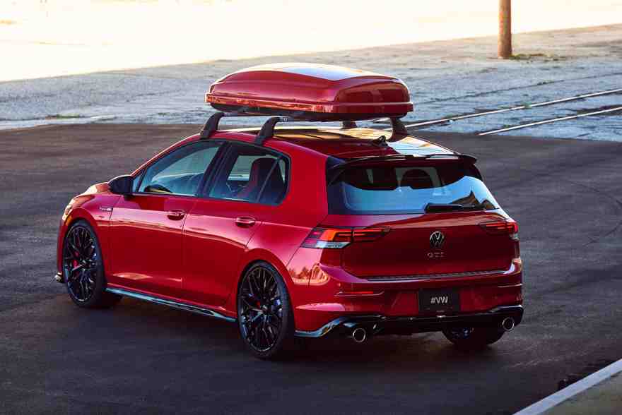 2023 Volkswagen Golf GTI and Golf R: Choosing the Right Trim - Autotrader