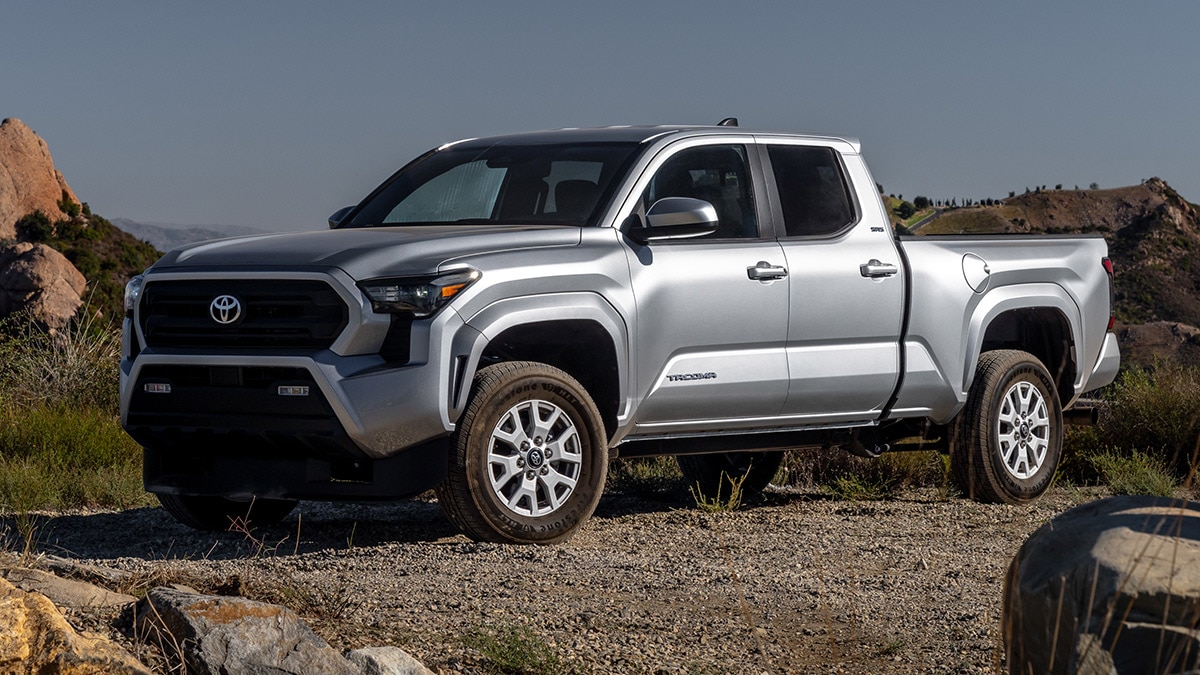 2024 Toyota Tacoma SR vs. SR5 Features - Autotrader
